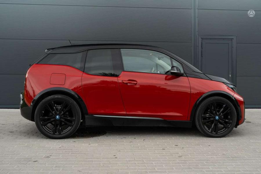 Red BMW I3 2019 in Vilnius, with an engine capacity of 0.00 L and mileage of 116 thousand km for 13950 €, photo 15 on AUTOMOTO.COM.LV