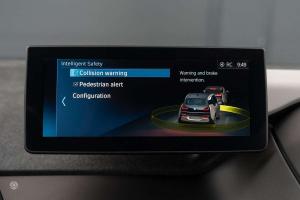 Red BMW I3 2019 in Vilnius, with an engine capacity of 0.00 L and mileage of 116 thousand km for 13950 €, photo 31 on AUTOMOTO.COM.LV