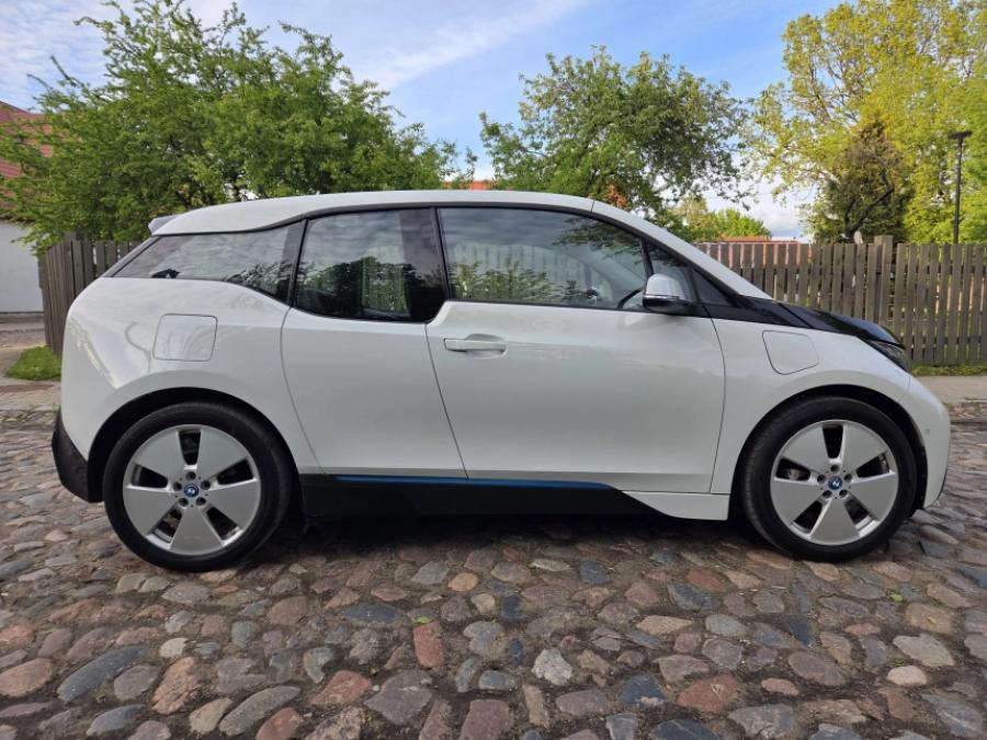 Balts BMW I3 2005 Rīga, ar dzinēja tilpumu 0.00 L un nobraukumu 0 tūkst. km par 10800 €, foto 9 vietnē AUTOMOTO.COM.LV