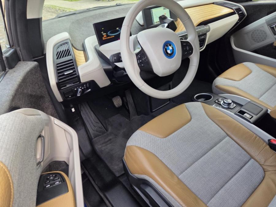 Balts BMW I3 2005 Rīga, ar dzinēja tilpumu 0.00 L un nobraukumu 0 tūkst. km par 10800 €, foto 12 vietnē AUTOMOTO.COM.LV