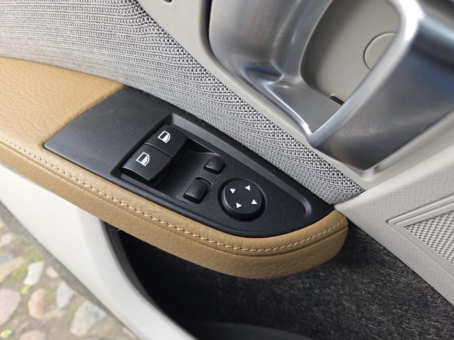 Balts BMW I3 2005 Rīga, ar dzinēja tilpumu 0.00 L un nobraukumu 0 tūkst. km par 10800 €, foto 15 vietnē AUTOMOTO.COM.LV