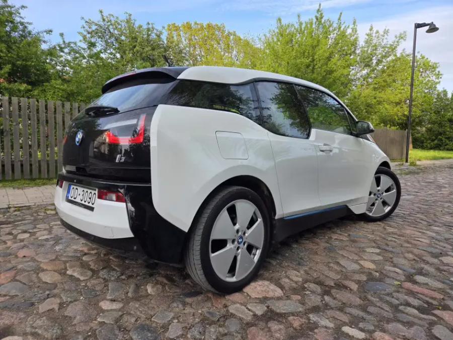 Balts BMW I3 2005 Jelgava, ar dzinēja tilpumu 0.00 L un nobraukumu 0 tūkst. km par 10400 €, foto 8 vietnē AUTOMOTO.COM.LV