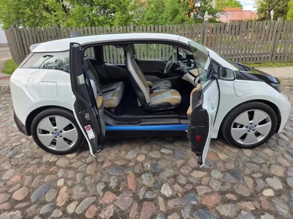 Balts BMW I3 2005 Jelgava, ar dzinēja tilpumu 0.00 L un nobraukumu 0 tūkst. km par 10400 €, foto 10 vietnē AUTOMOTO.COM.LV