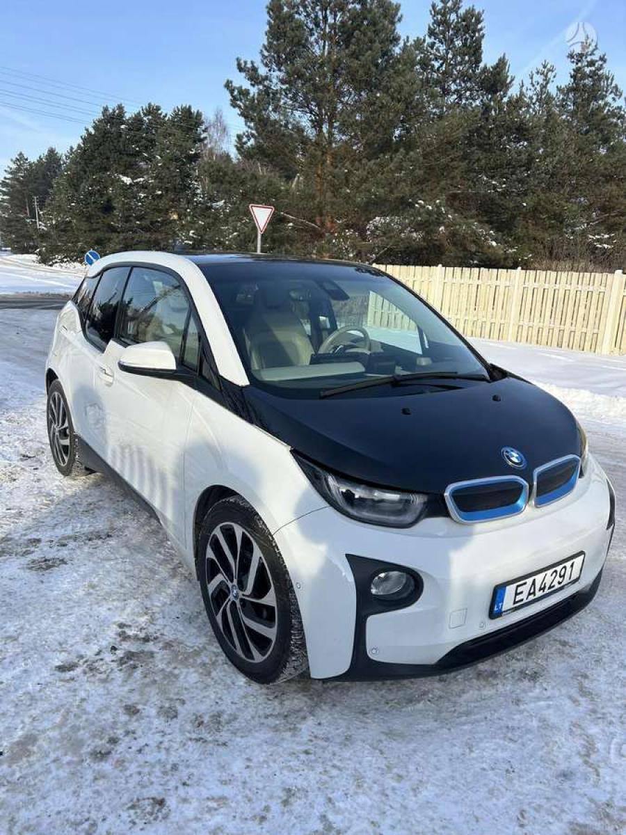 Balts BMW I3 2014 Panevēža, ar dzinēja tilpumu 0.00 L un nobraukumu 133 tūkst. km par 8200 €, foto 1 vietnē AUTOMOTO.COM.LV