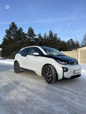 Balts BMW I3 2014 Panevēža, ar dzinēja tilpumu 0.00 L un nobraukumu 133 tūkst. km par 8200 €, foto 4 vietnē AUTOMOTO.COM.LV