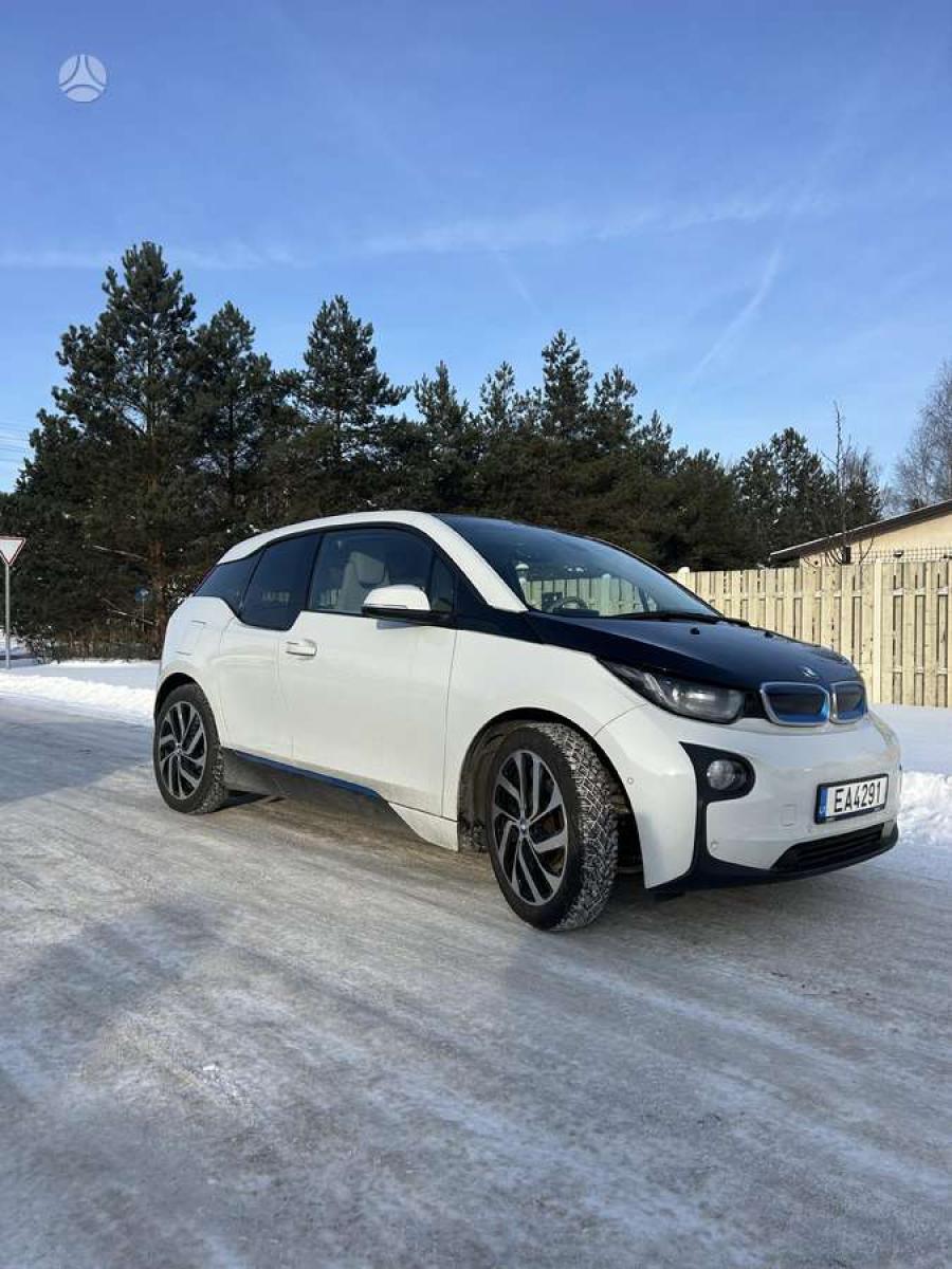 Balts BMW I3 2014 Panevēža, ar dzinēja tilpumu 0.00 L un nobraukumu 133 tūkst. km par 8200 €, foto 4 vietnē AUTOMOTO.COM.LV