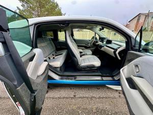 Balts BMW I3 2014 Panevēža, ar dzinēja tilpumu 0.00 L un nobraukumu 133 tūkst. km par 8200 €, foto 9 vietnē AUTOMOTO.COM.LV