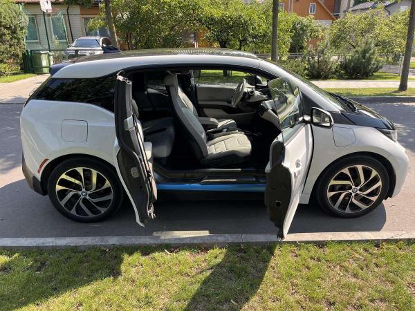 Balts BMW I3 2014 Kauņa, ar dzinēja tilpumu 0.65 L un nobraukumu 135 tūkst. km par 7000 €, foto 11 vietnē AUTOMOTO.COM.LV