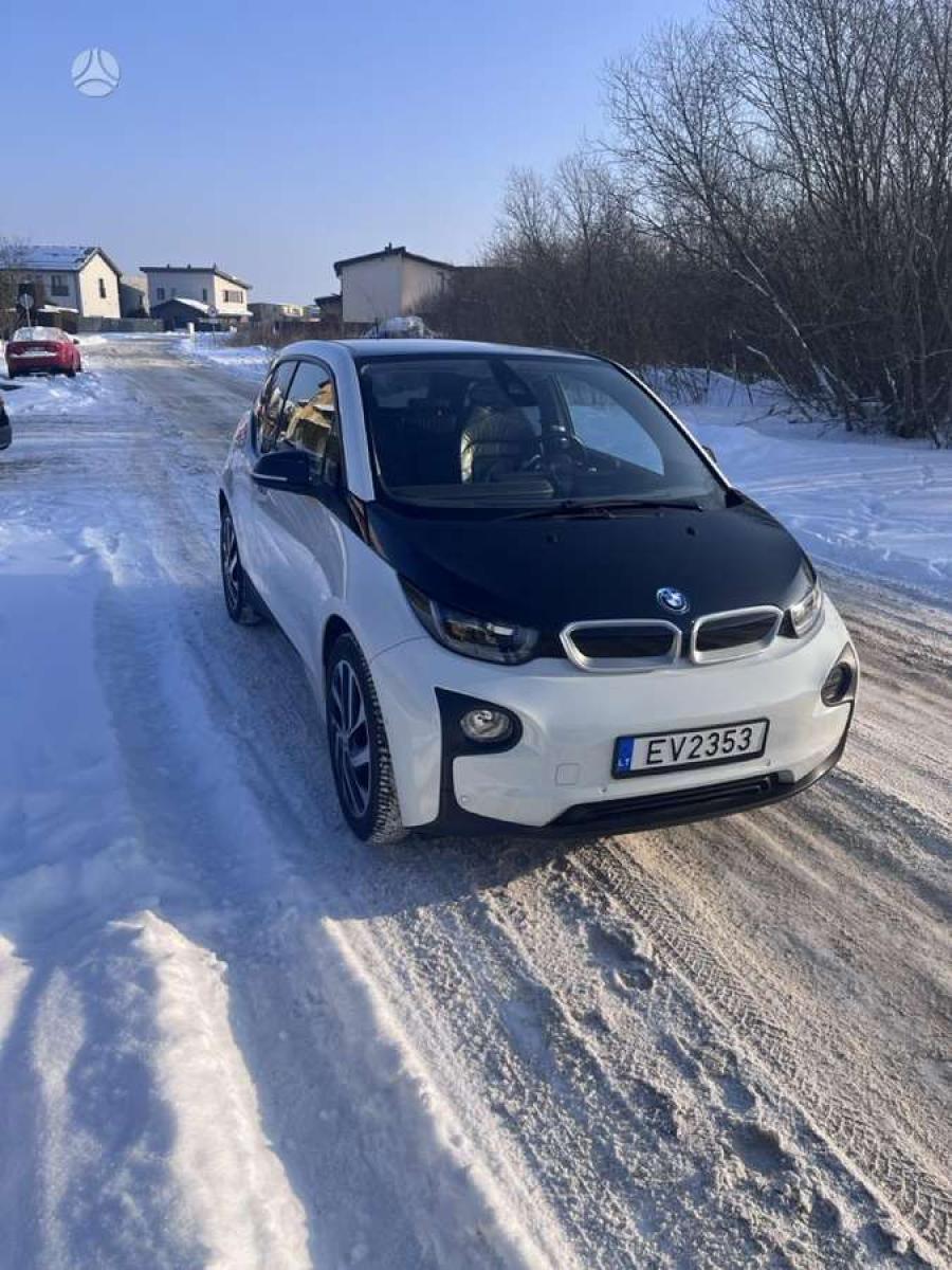 Balts BMW I3 2015 Kauņa, ar dzinēja tilpumu 0.00 L un nobraukumu 95 tūkst. km par 7900 €, foto 1 vietnē AUTOMOTO.COM.LV