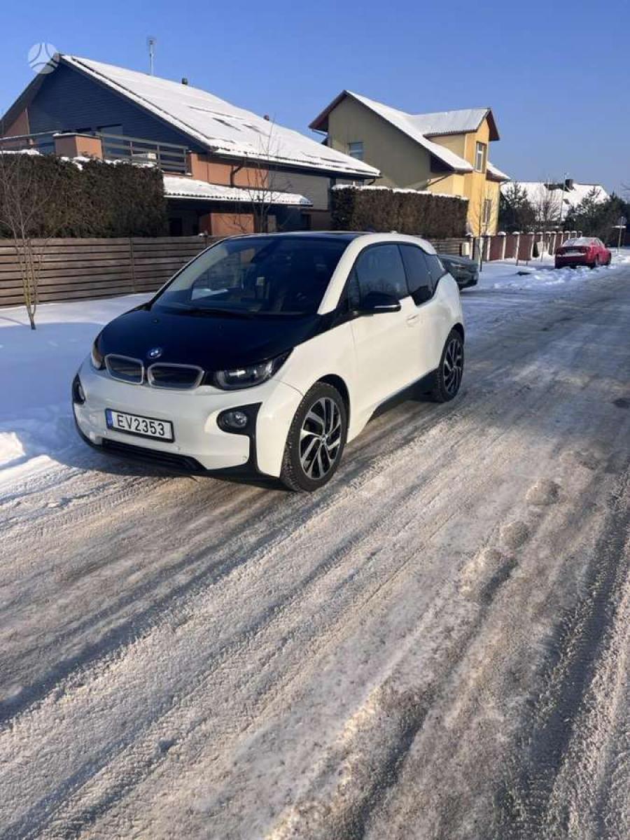 Balts BMW I3 2015 Kauņa, ar dzinēja tilpumu 0.00 L un nobraukumu 95 tūkst. km par 7900 €, foto 3 vietnē AUTOMOTO.COM.LV