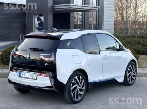 White BMW I3 2015 in Riga, with an engine capacity of 0.00 L and mileage of 218 thousand km for 7500 €, photo 9 on AUTOMOTO.COM.LV