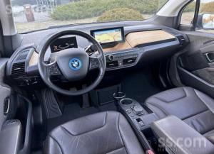 White BMW I3 2015 in Riga, with an engine capacity of 0.00 L and mileage of 218 thousand km for 7500 €, photo 12 on AUTOMOTO.COM.LV