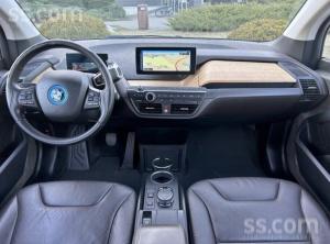 White BMW I3 2015 in Riga, with an engine capacity of 0.00 L and mileage of 218 thousand km for 7500 €, photo 13 on AUTOMOTO.COM.LV