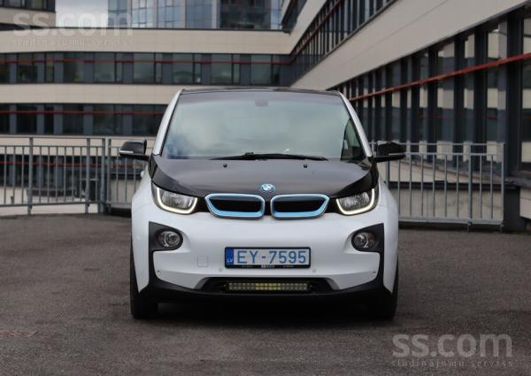 BMW I3 2015 Rīga vietnē Balts BMW I3 2015 Rīga, ar dzinēja tilpumu 0.00 L un nobraukumu 103 tūkst. km par 6980 €, foto 3 vietnē AUTOMOTO.COM.LV