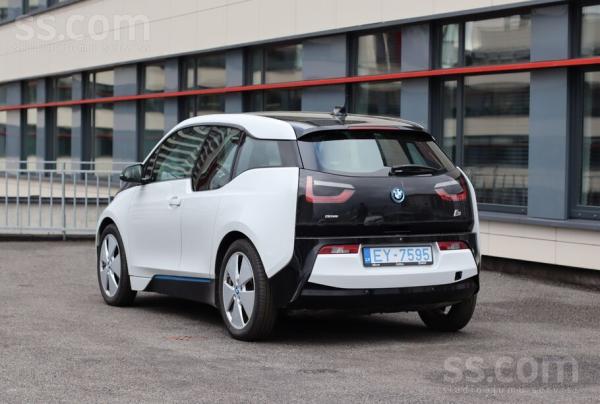 BMW I3 2015 Rīga vietnē Balts BMW I3 2015 Rīga, ar dzinēja tilpumu 0.00 L un nobraukumu 103 tūkst. km par 6980 €, foto 5 vietnē AUTOMOTO.COM.LV