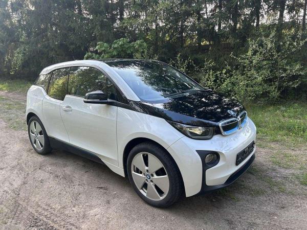 Balts BMW I3 2016 Kauņa, ar dzinēja tilpumu 0.00 L un nobraukumu 87 tūkst. km par 8500 €, foto 2 vietnē AUTOMOTO.COM.LV