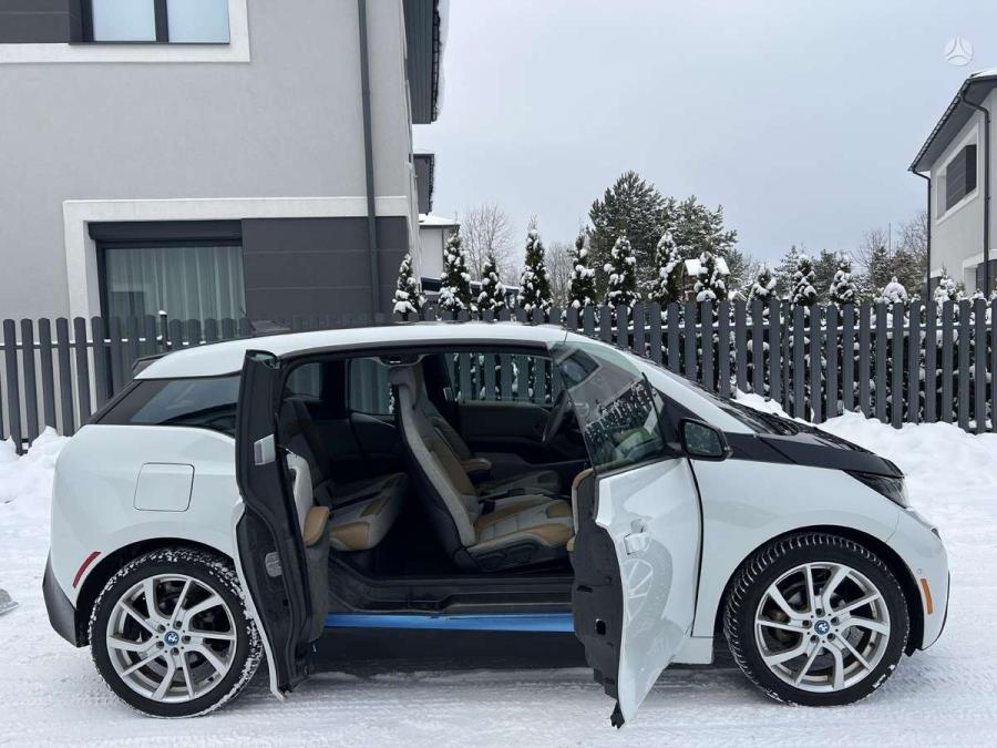 Balts BMW I3 2016 Viļņa, ar dzinēja tilpumu 0.00 L un nobraukumu 122 tūkst. km par 7600 €, foto 21 vietnē AUTOMOTO.COM.LV