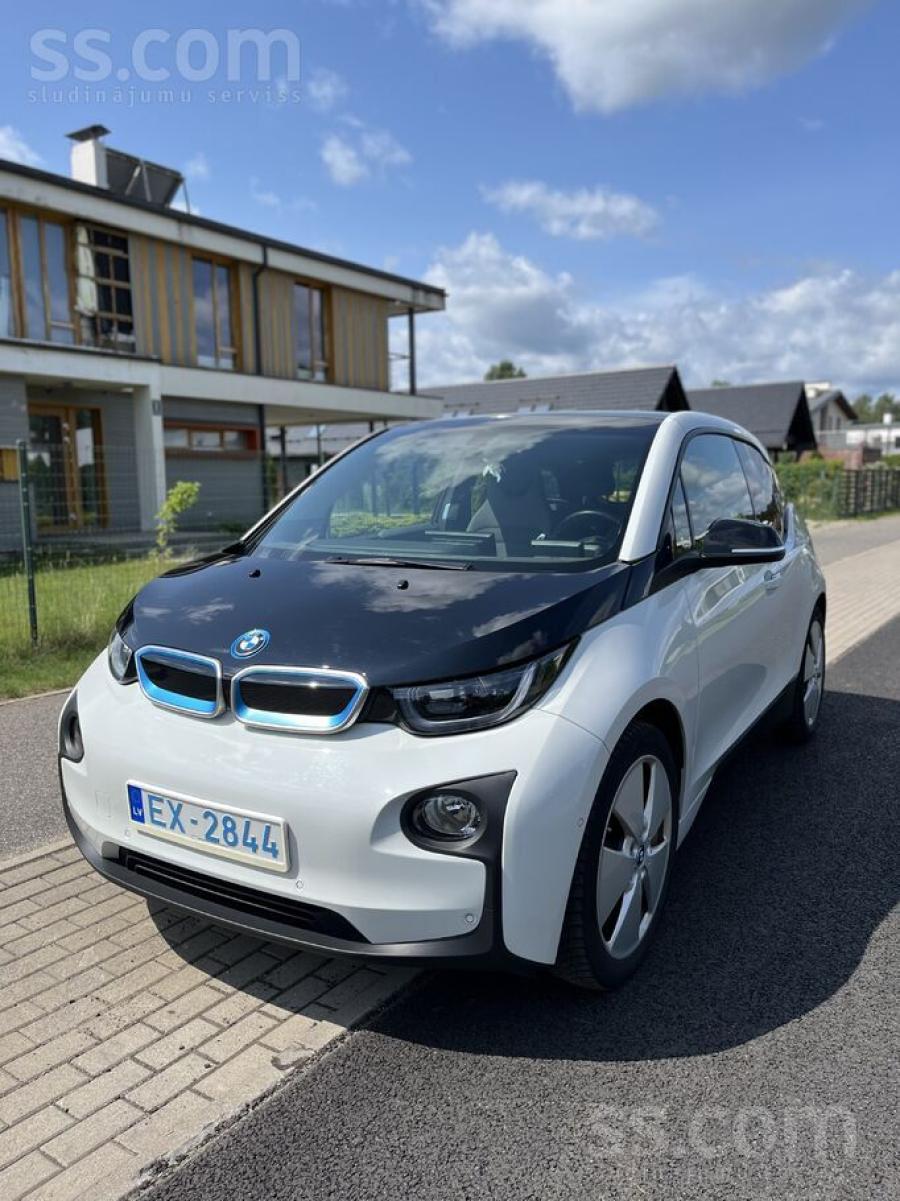 Balts BMW I3 2017 Rīga, ar dzinēja tilpumu 0.00 L un nobraukumu 72 tūkst. km par 11000 €, foto 1 vietnē AUTOMOTO.COM.LV