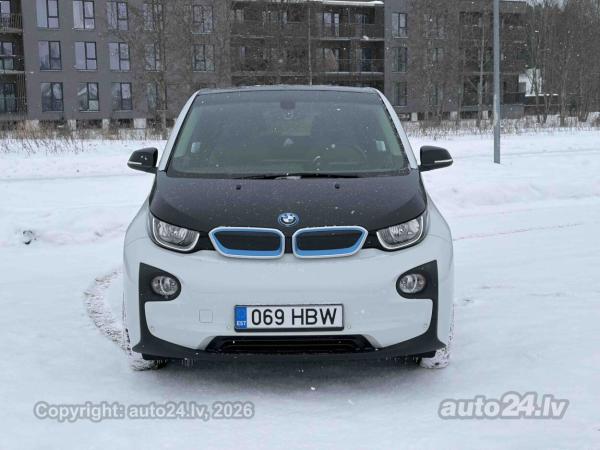 White BMW I3 2017 in Tallinn, with an engine capacity of 0.00 L and mileage of 54 thousand km for 12900 €, photo 2 on AUTOMOTO.COM.LV