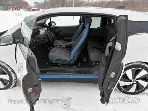 White BMW I3 2017 in Tallinn, with an engine capacity of 0.00 L and mileage of 54 thousand km for 12900 €, photo 5 on AUTOMOTO.COM.LV