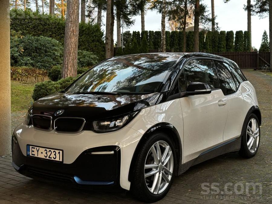 White BMW I3 2018 in Riga, with an engine capacity of 0.00 L and mileage of 85 thousand km for 16500 €, photo 14 on AUTOMOTO.COM.LV