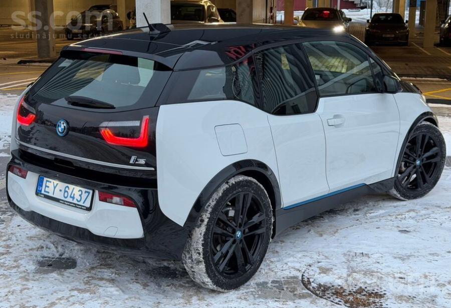 White BMW I3 2019 in Riga, with an engine capacity of 0.00 L and mileage of 43 thousand km for 17700 €, photo 3 on AUTOMOTO.COM.LV