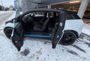 White BMW I3 2019 in Riga, with an engine capacity of 0.00 L and mileage of 43 thousand km for 17700 €, photo 16 on AUTOMOTO.COM.LV