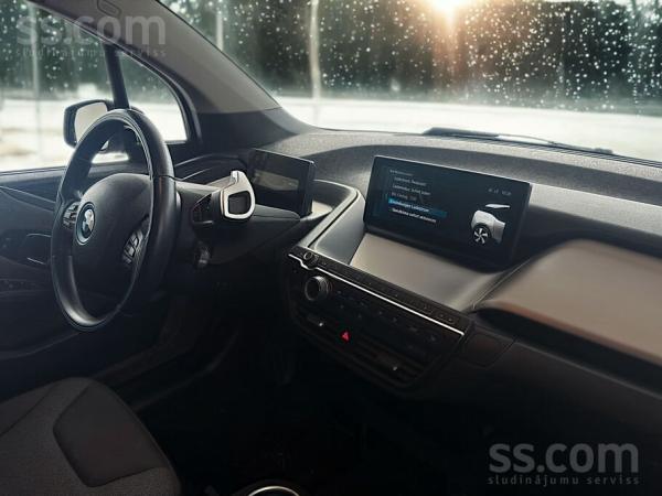 White BMW I3 2019 in Riga, with an engine capacity of 0.00 L and mileage of 99 thousand km for 14900 €, photo 5 on AUTOMOTO.COM.LV