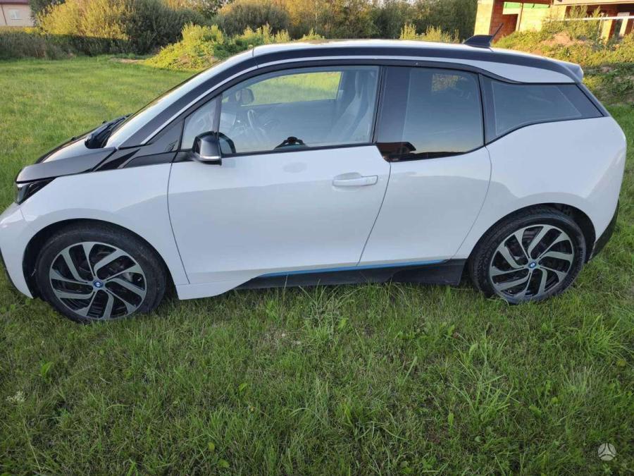 White BMW I3 2019 in Kaunas, with an engine capacity of 0.00 L and mileage of 94 thousand km for 16300 €, photo 5 on AUTOMOTO.COM.LV