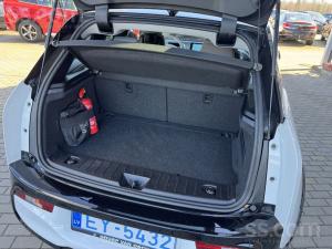 Balts BMW I3 2019 Talsi, ar dzinēja tilpumu 0.00 L un nobraukumu 129 tūkst. km par 15795 €, foto 13 vietnē AUTOMOTO.COM.LV