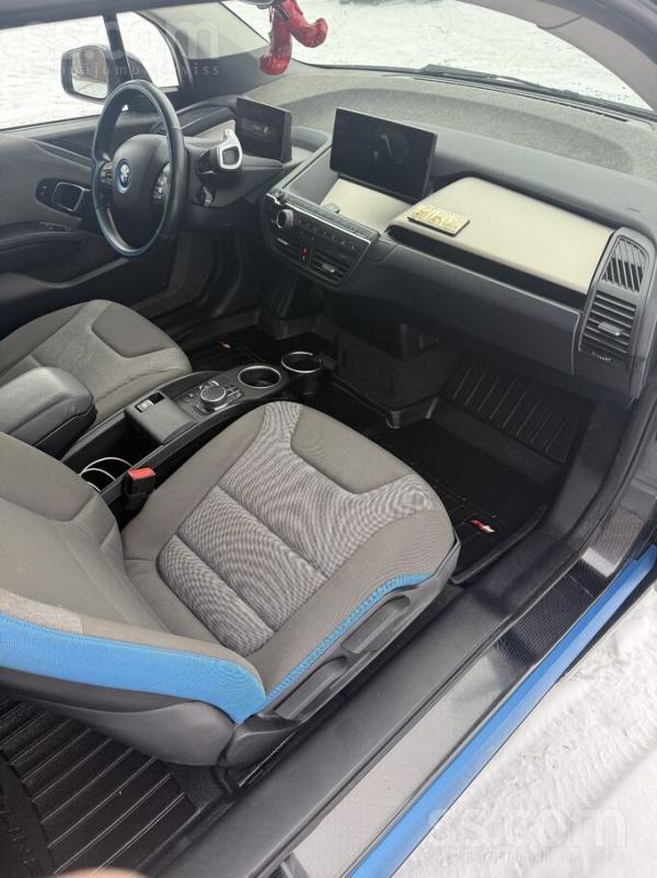 Balts BMW I3 2019 Rīga, ar dzinēja tilpumu 0.00 L un nobraukumu 90 tūkst. km par 16000 €, foto 3 vietnē AUTOMOTO.COM.LV
