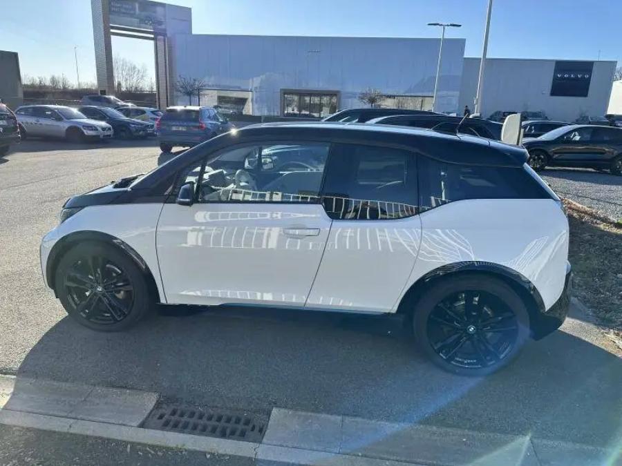 White BMW I3 2019 in Riga, with an engine capacity of 0.00 L and mileage of 129 thousand km for 15995 €, photo 7 on AUTOMOTO.COM.LV