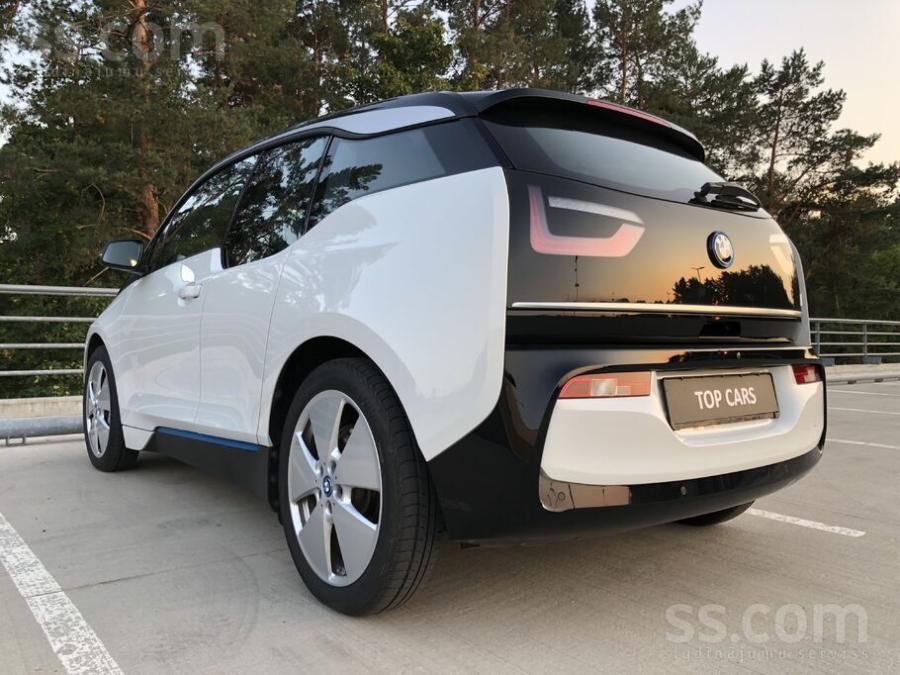 White BMW I3 2019 in Riga, with an engine capacity of 0.00 L and mileage of 93 thousand km for 17450 €, photo 5 on AUTOMOTO.COM.LV