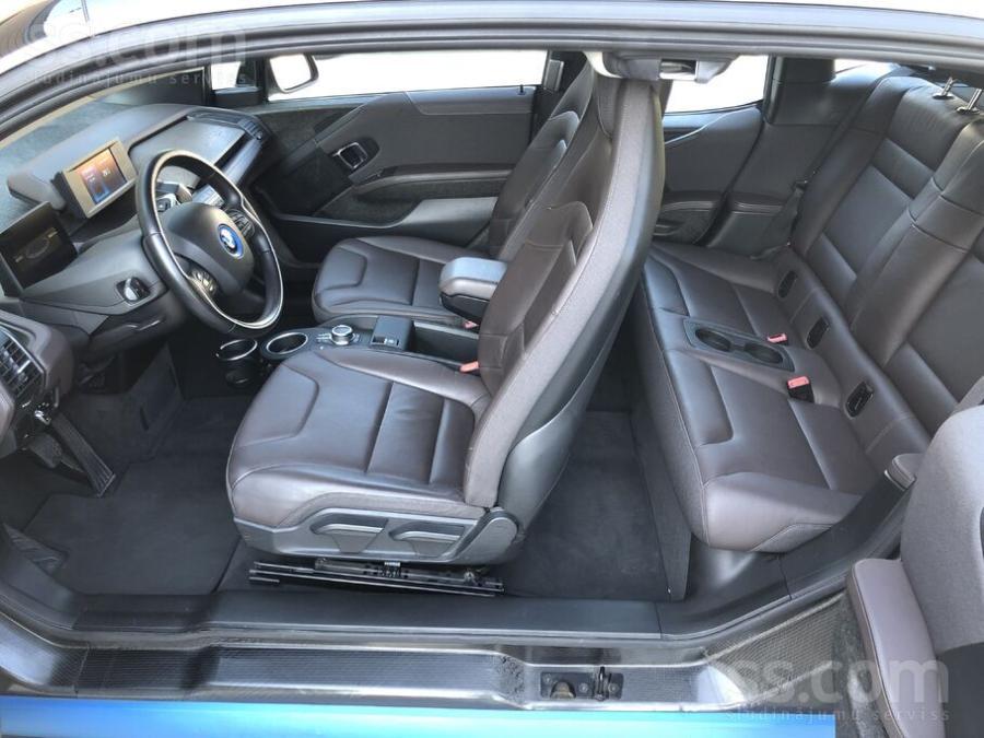 White BMW I3 2019 in Riga, with an engine capacity of 0.00 L and mileage of 93 thousand km for 17450 €, photo 8 on AUTOMOTO.COM.LV