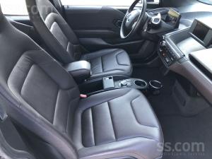 White BMW I3 2019 in Riga, with an engine capacity of 0.00 L and mileage of 93 thousand km for 17450 €, photo 9 on AUTOMOTO.COM.LV