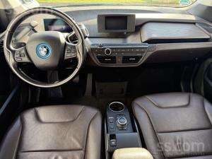White BMW I3 2019 in Riga, with an engine capacity of 0.00 L and mileage of 94 thousand km for 15950 €, photo 12 on AUTOMOTO.COM.LV