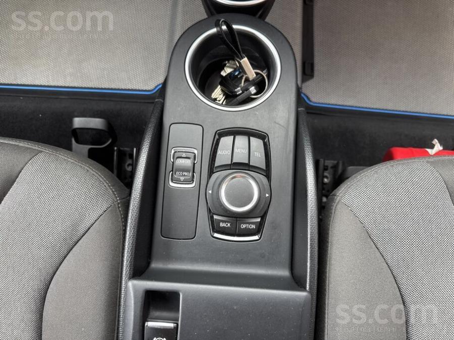 Balts BMW I3 2019 Talsi, ar dzinēja tilpumu 0.00 L un nobraukumu 78 tūkst. km par 13995 €, foto 15 vietnē AUTOMOTO.COM.LV
