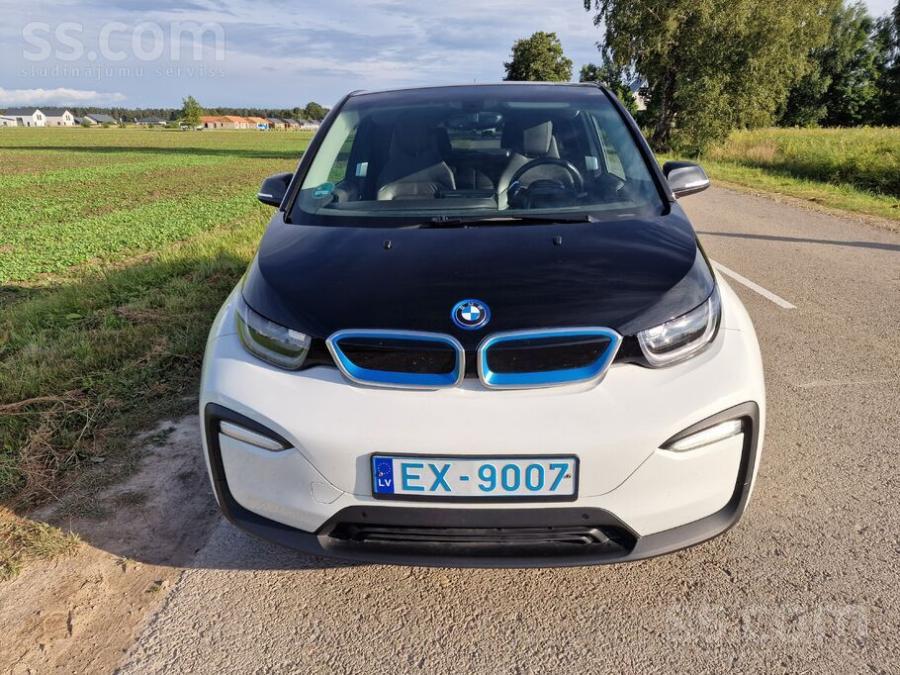 White BMW I3 2019 in Riga, with an engine capacity of 0.00 L and mileage of 94 thousand km for 15900 €, photo 3 on AUTOMOTO.COM.LV