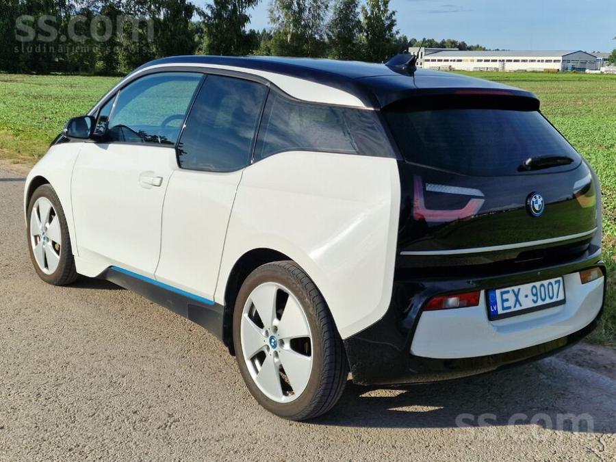White BMW I3 2019 in Riga, with an engine capacity of 0.00 L and mileage of 94 thousand km for 15900 €, photo 4 on AUTOMOTO.COM.LV