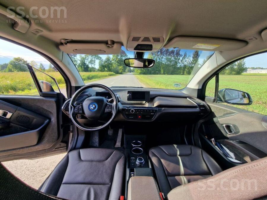 White BMW I3 2019 in Riga, with an engine capacity of 0.00 L and mileage of 94 thousand km for 15900 €, photo 8 on AUTOMOTO.COM.LV