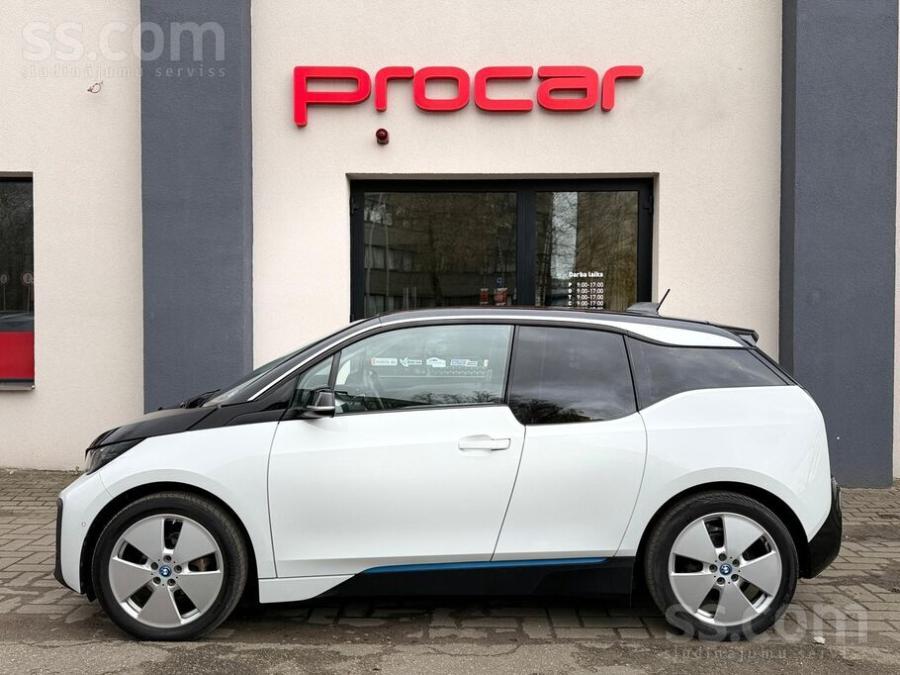 White BMW I3 2020 in Riga, with an engine capacity of 0.00 L and mileage of 57 thousand km for 18450 €, photo 6 on AUTOMOTO.COM.LV