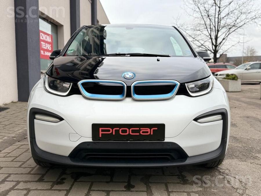 White BMW I3 2020 in Riga, with an engine capacity of 0.00 L and mileage of 57 thousand km for 18450 €, photo 7 on AUTOMOTO.COM.LV