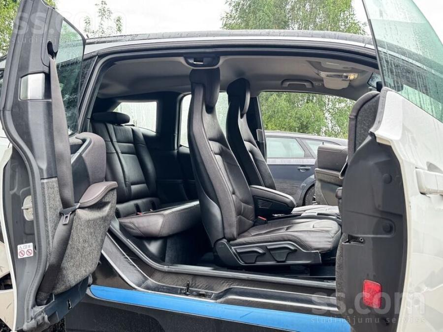 Белый БМВ И3 2020 в Рига, объемом двигателя 0.00 л и пробегом 60 тыс. км за 17590 €, фото 12 на AUTOMOTO.COM.LV