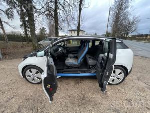 Balts BMW I3 2021 Rīga, ar dzinēja tilpumu 0.60 L un nobraukumu 54 tūkst. km par 19490 €, foto 15 vietnē AUTOMOTO.COM.LV