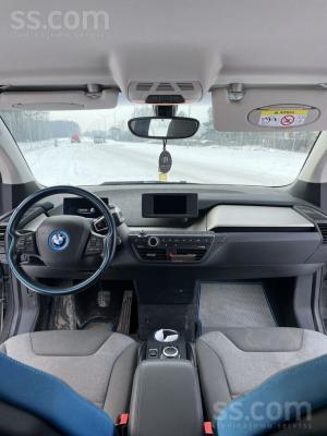 White BMW I3 2021 in Riga, with an engine capacity of 0.00 L and mileage of 62 thousand km for 16800 €, photo 15 on AUTOMOTO.COM.LV