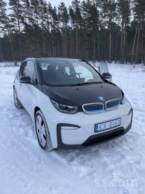 White BMW I3 2021 in Riga, with an engine capacity of 0.00 L and mileage of 62 thousand km for 16800 €, photo 19 on AUTOMOTO.COM.LV