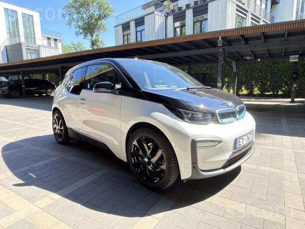 White BMW I3 2021 in Riga, with an engine capacity of 0.00 L and mileage of 60 thousand km for 15940 €, photo 2 on AUTOMOTO.COM.LV