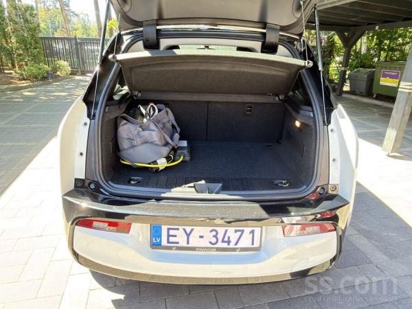White BMW I3 2021 in Riga, with an engine capacity of 0.00 L and mileage of 60 thousand km for 15940 €, photo 5 on AUTOMOTO.COM.LV