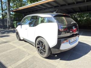 White BMW I3 2021 in Riga, with an engine capacity of 0.00 L and mileage of 60 thousand km for 15940 €, photo 7 on AUTOMOTO.COM.LV