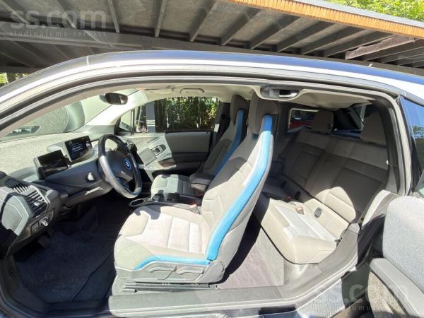White BMW I3 2021 in Riga, with an engine capacity of 0.00 L and mileage of 60 thousand km for 15940 €, photo 9 on AUTOMOTO.COM.LV
